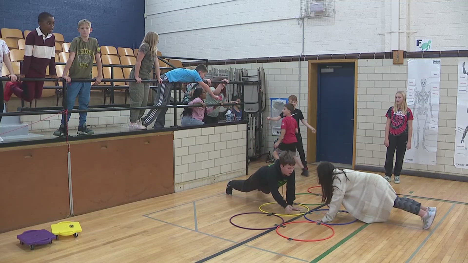 Rock Island elementary school creates Veterans Day-inspired obstacle ...