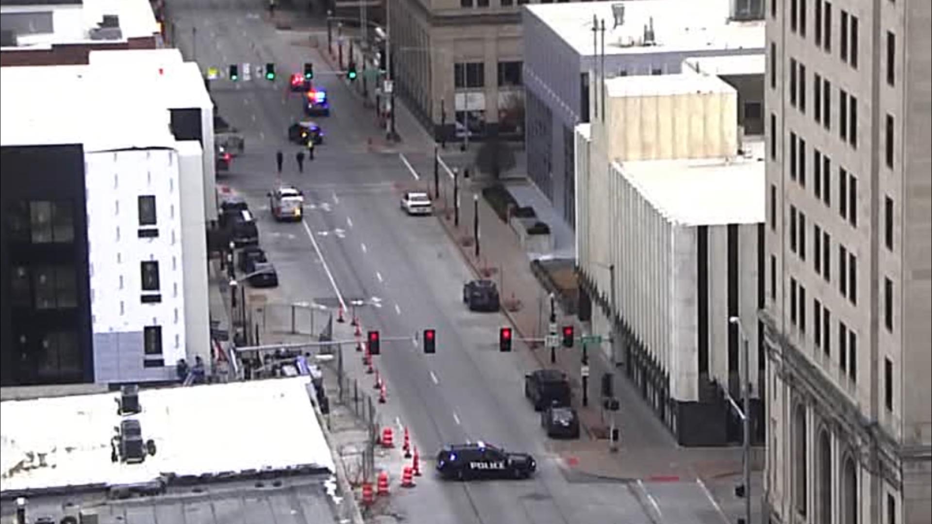 Downtown Davenport filled with smoke after underground transformer ...