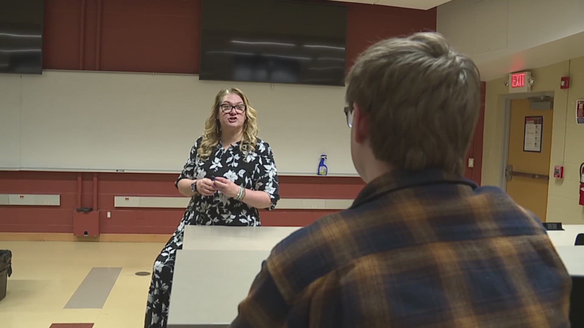 Pay It Forward: Muscatine professor advocates for mental health ...