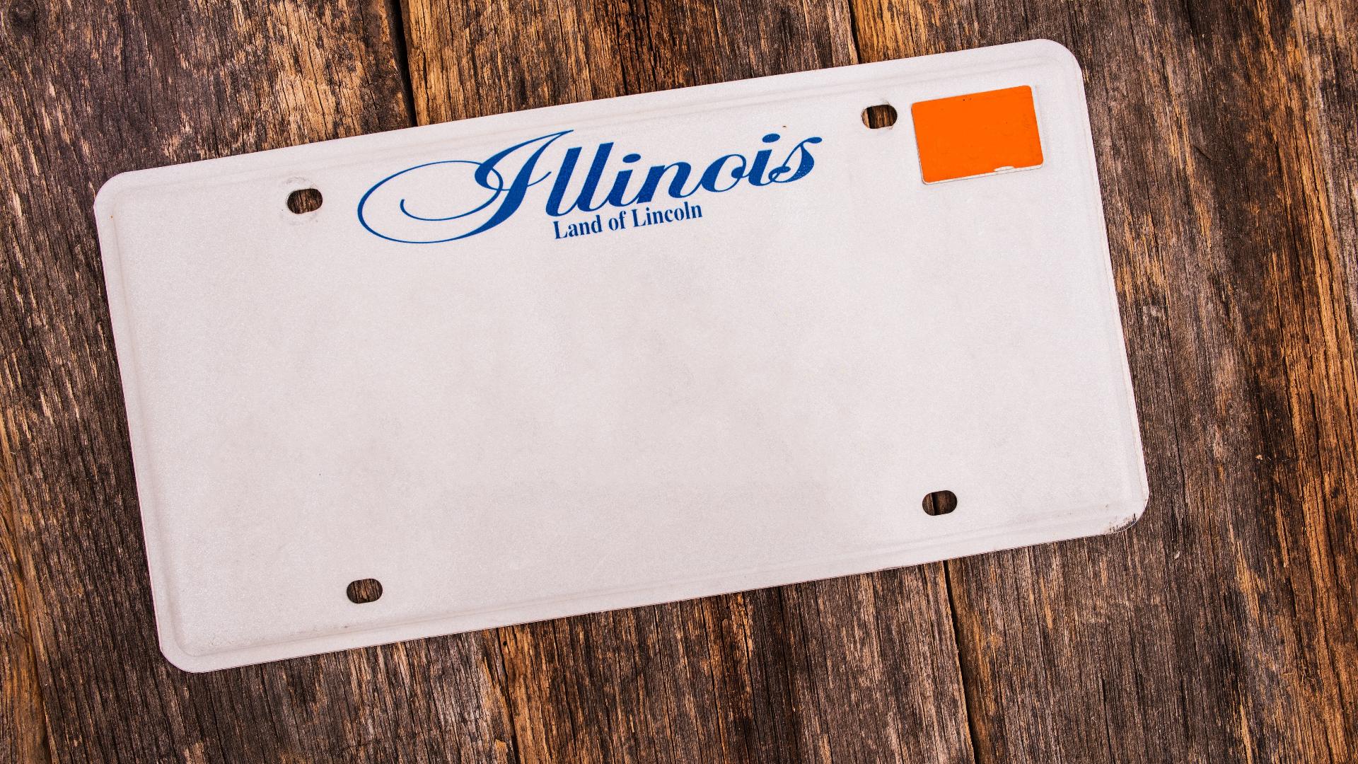 Illinois secretary of state warns ICE agents are switching license ...