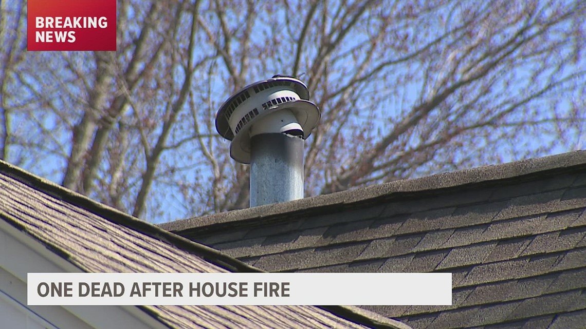 Moline house fire leaves 1 dead | wqad.com