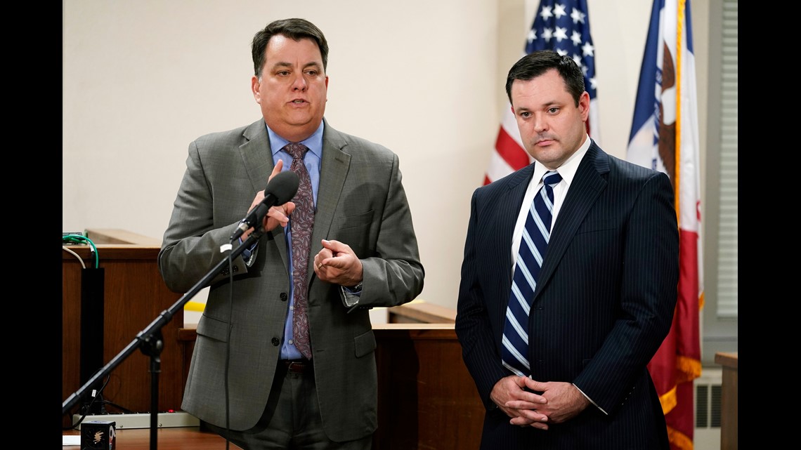 Chad and Jennifer Frese+ prosecutors discuss Mollie Tibbetts case ...