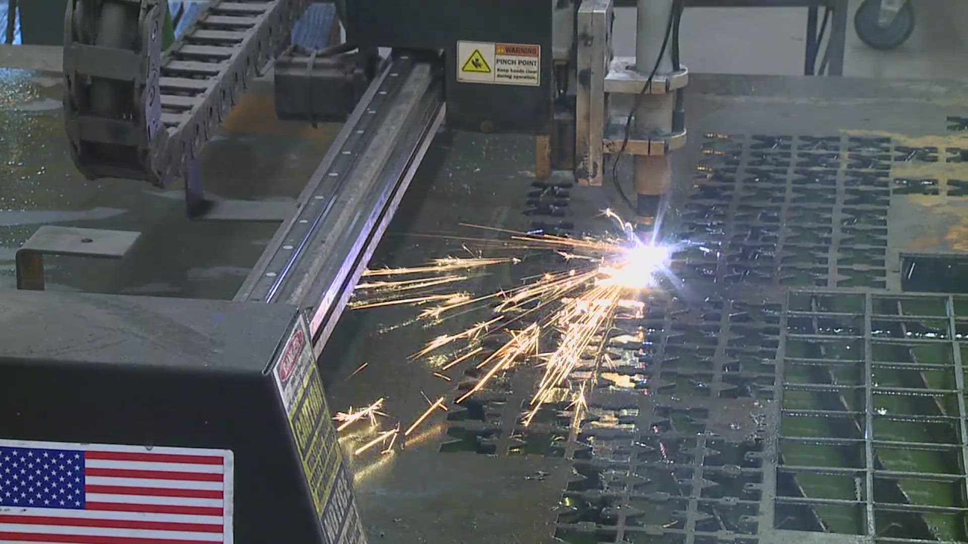 Moline High School debuts renovated welding lab | wqad.com