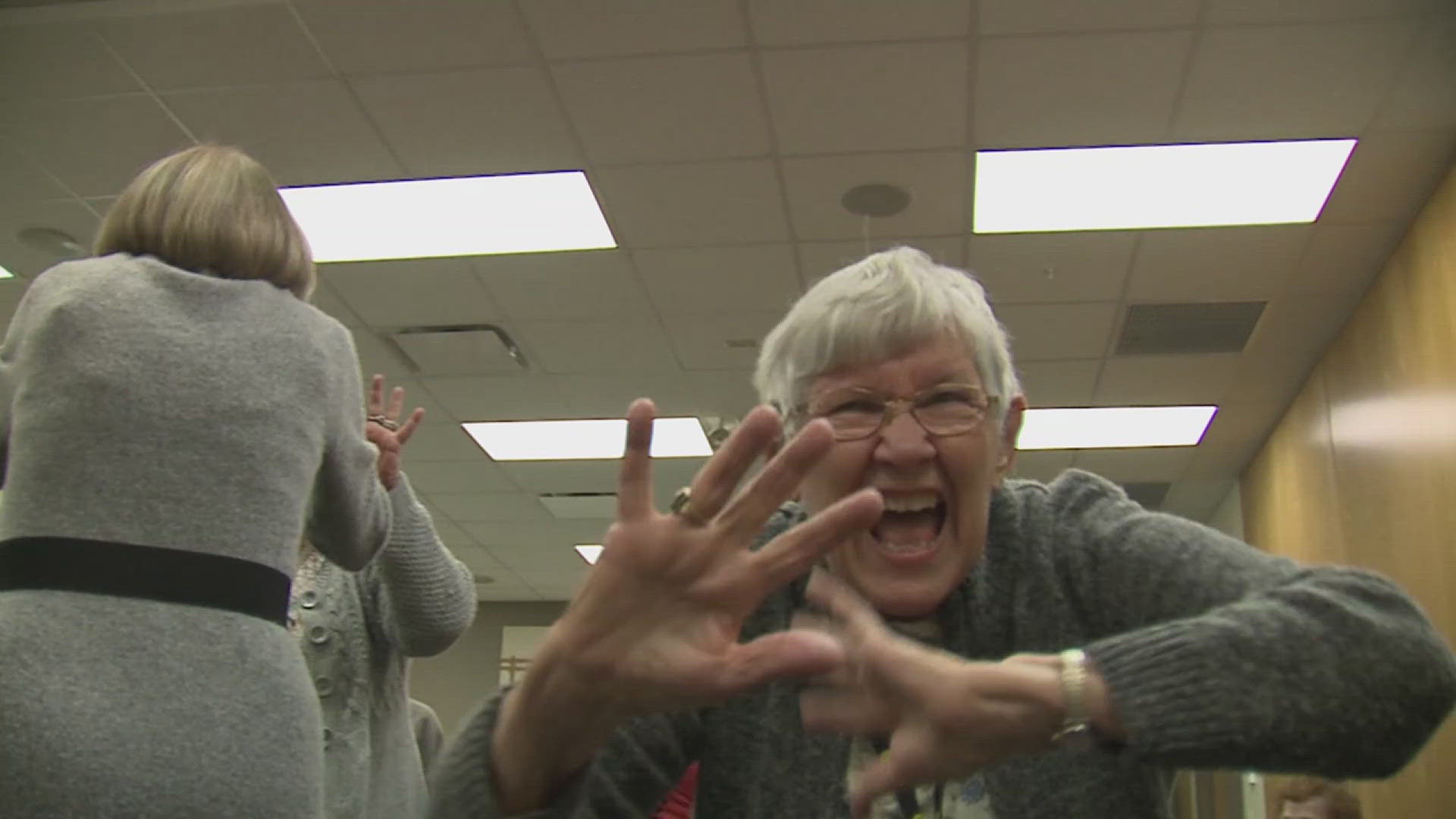 Flashback Friday: Library in Geneseo held a laughing club | wqad.com
