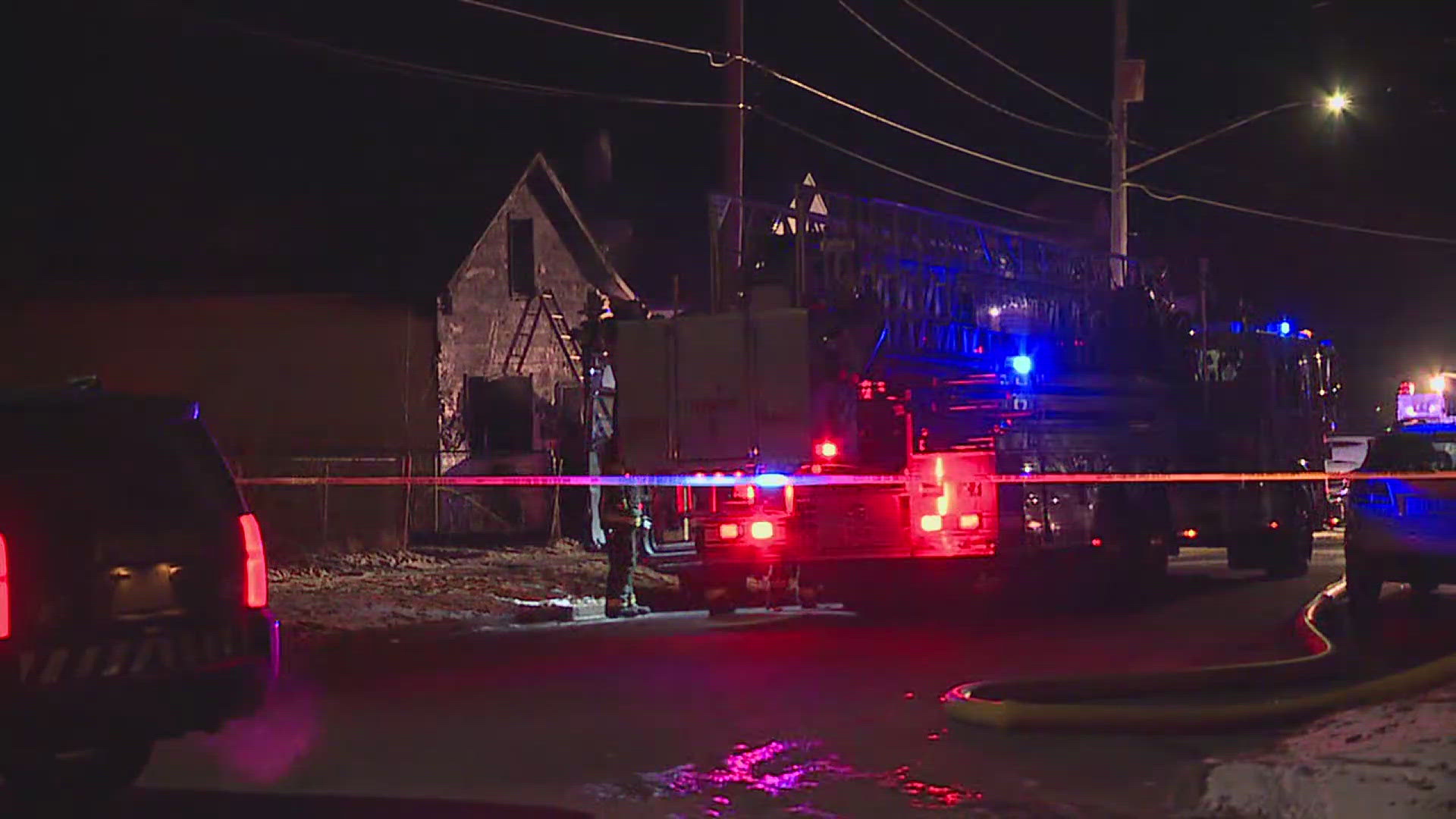 3 people killed, 3 injured following overnight house fire in Davenport ...