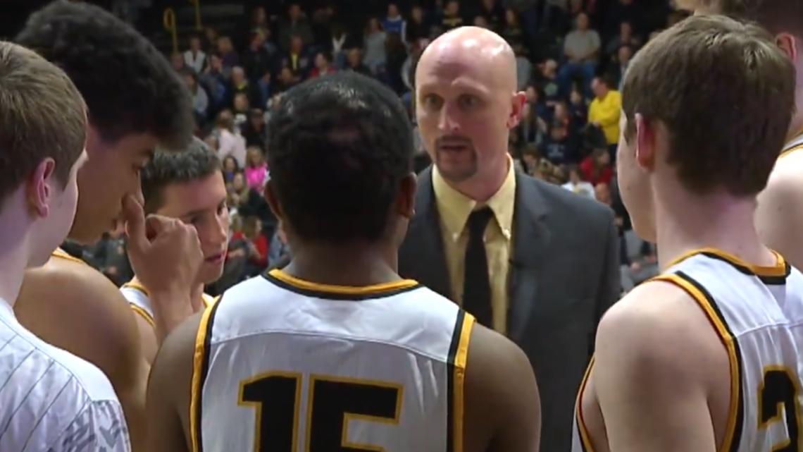 Bettendorf's Curtis Clark steps down as boy's basketball coach | wqad.com