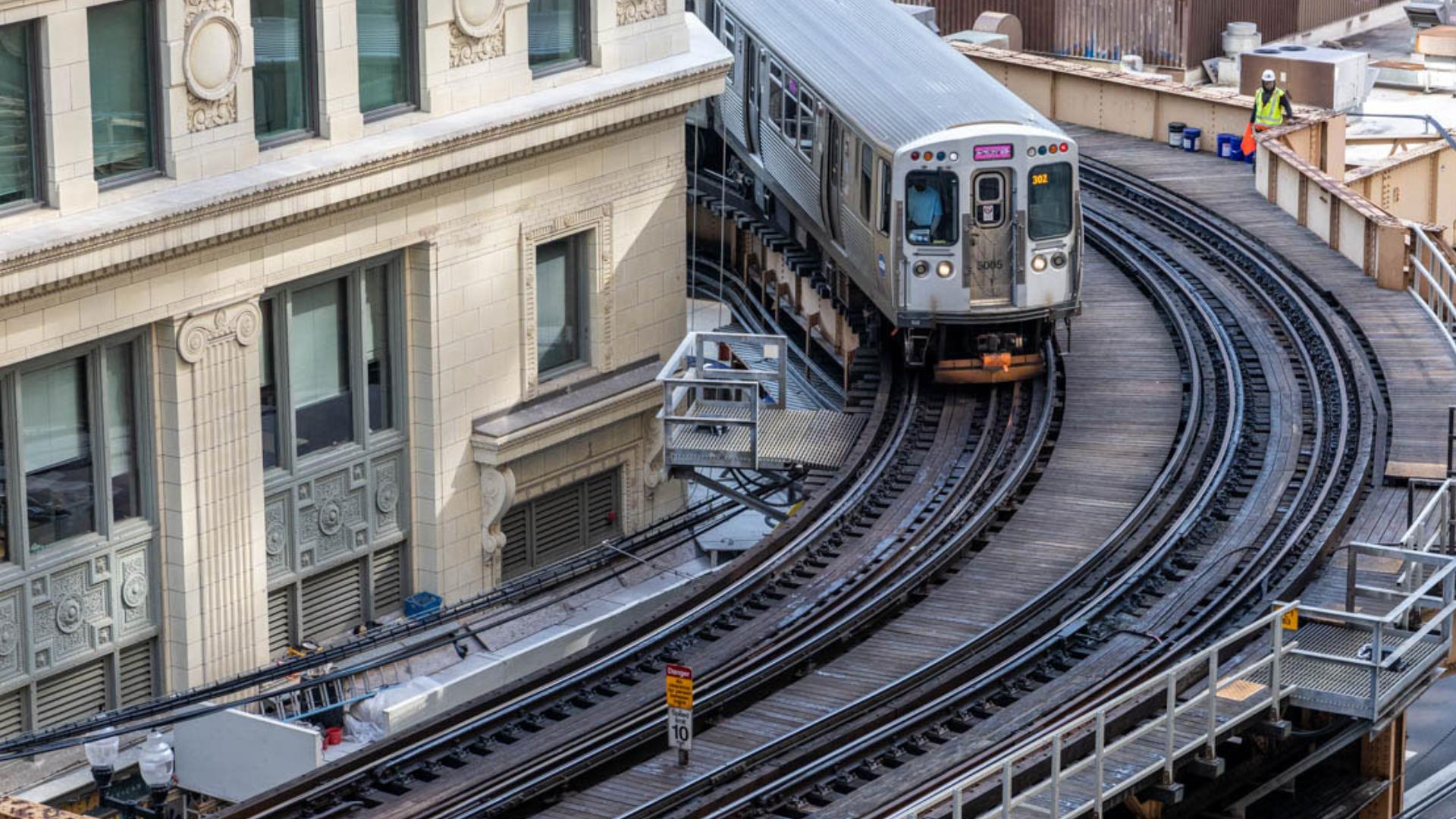 Pritzker signs $1.5B plan to overhaul public transportation, avoid ...