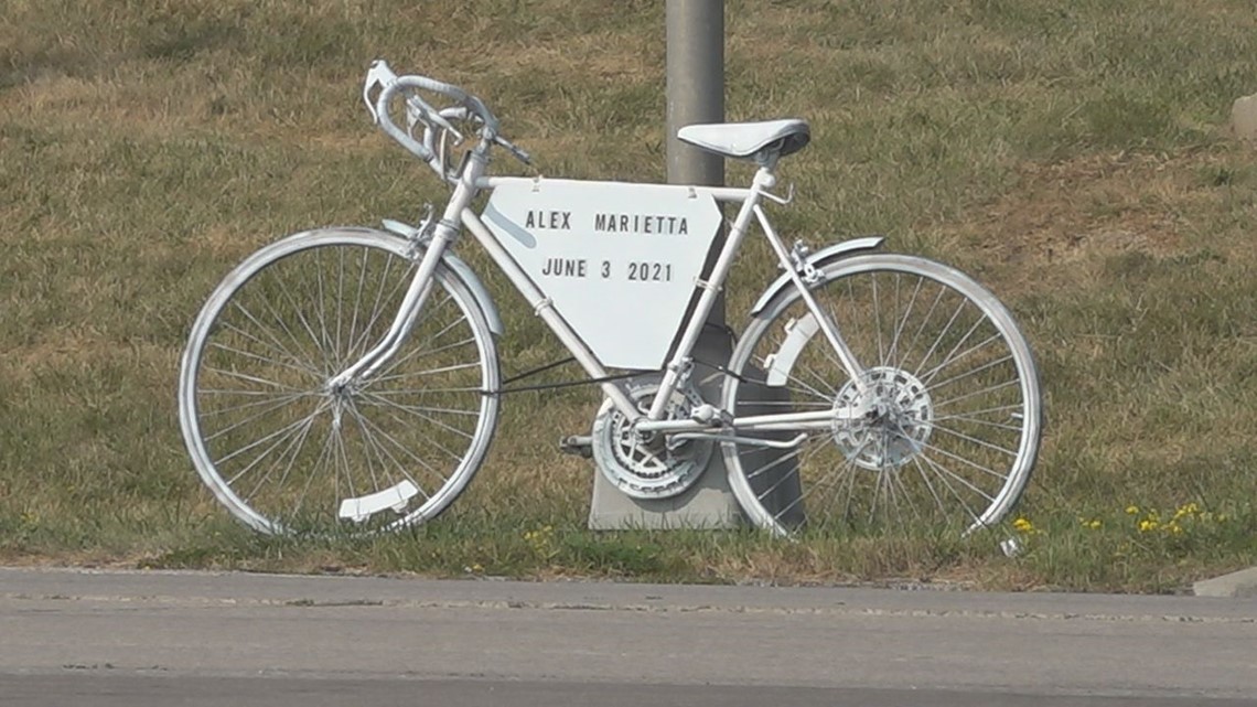 Davenport 'ghost bike' memorial dedication | wqad.com