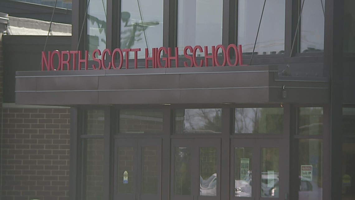 North Scott High Schools welcomes students back to classroom | wqad.com