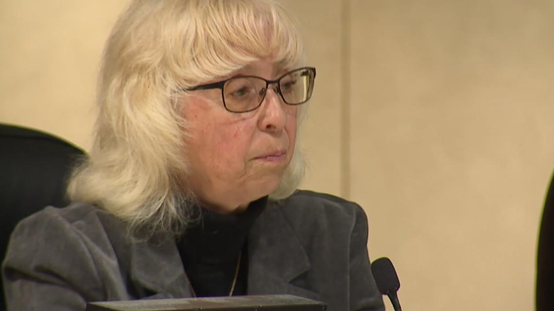 Davenport separation agreements: Former alderwoman testifies | wqad.com