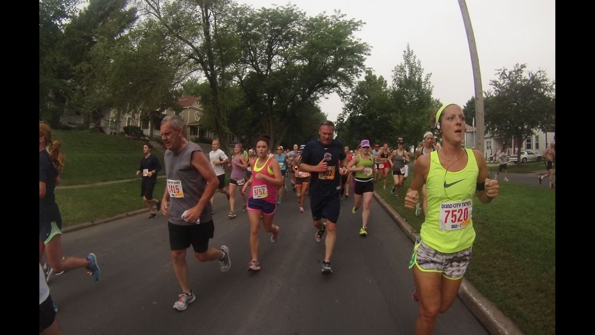 Photos: On the Bix 7 route running with 18,000 people | wqad.com