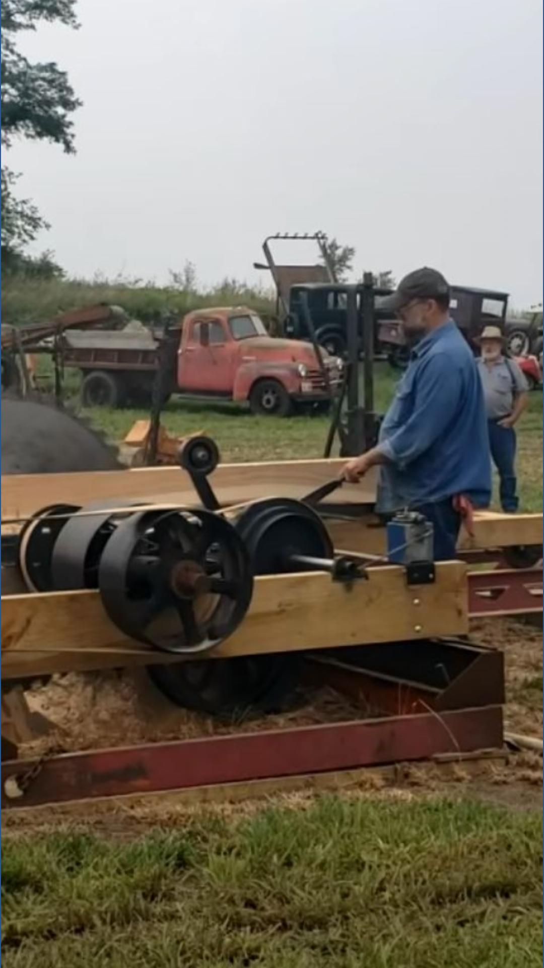 Erie, Illinois marks 10 years of Old Fashioned Threshing Bee | wqad.com