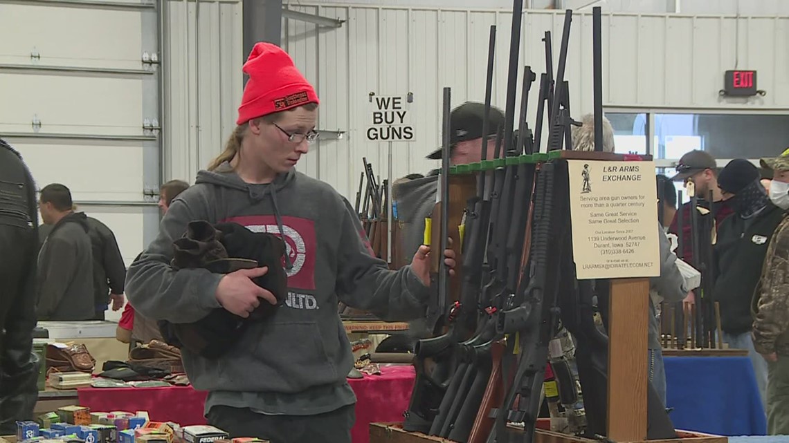 'Demand is extremely high': Thousands attend, guns and ammo sales ...