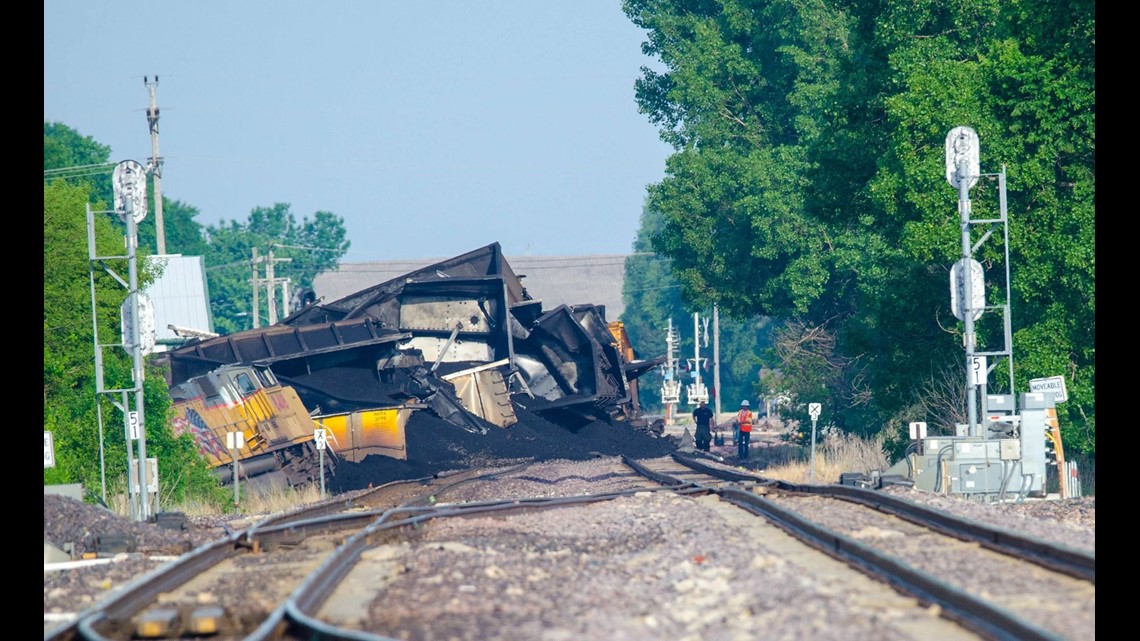 Photos: Coal train derails in Cedar County | wqad.com