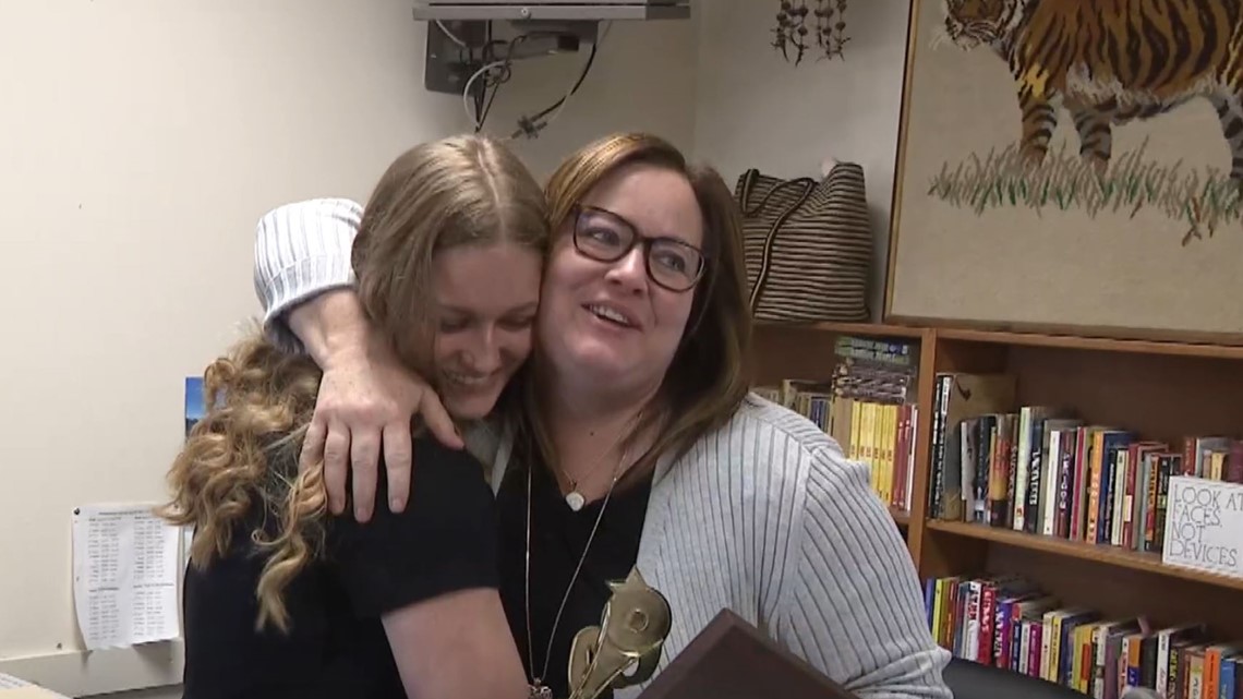 How this Sherrard High School teacher is inspiring students | wqad.com