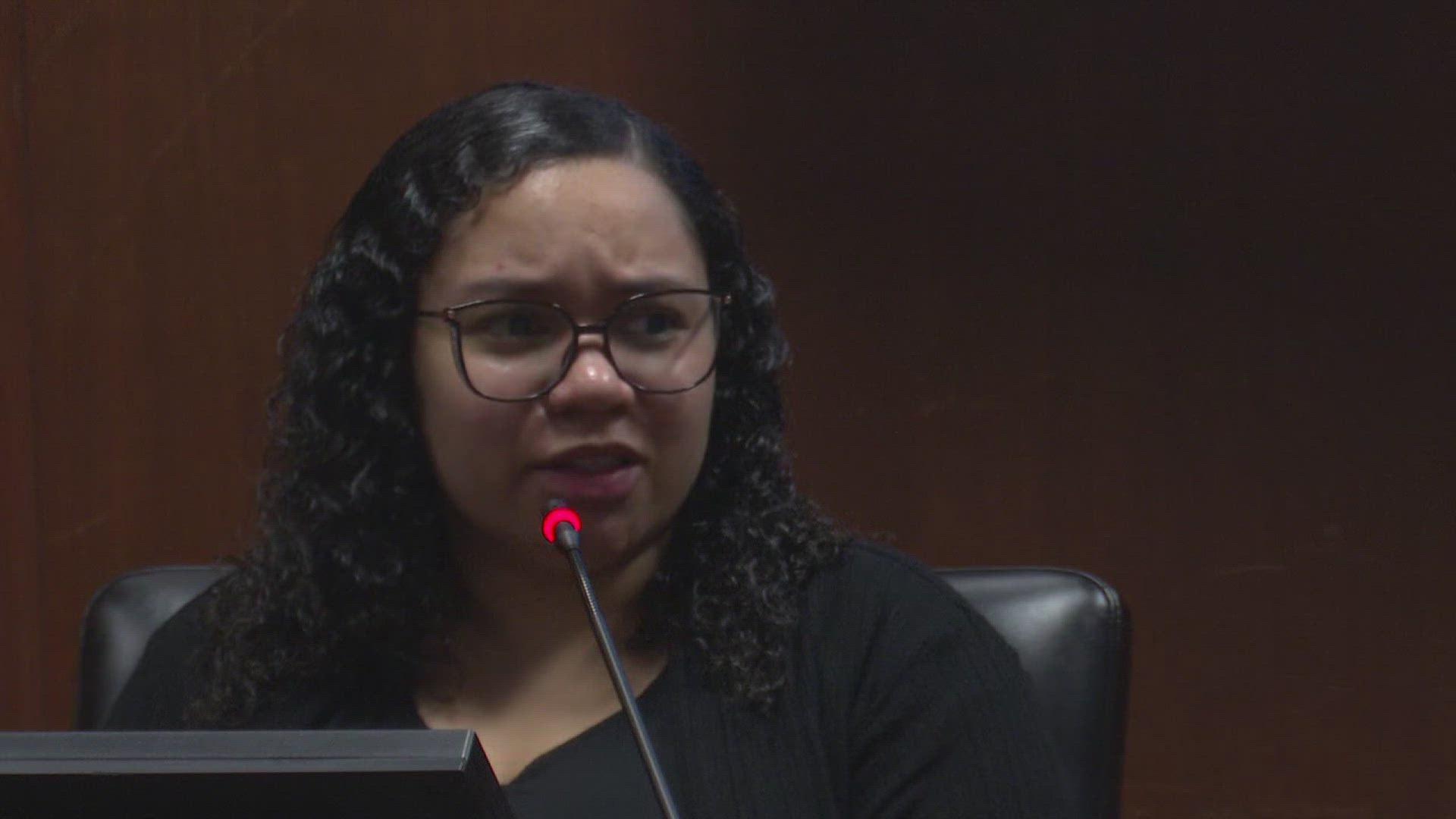 Woman charged in 2024 Davenport double-homicide takes stand in her own ...