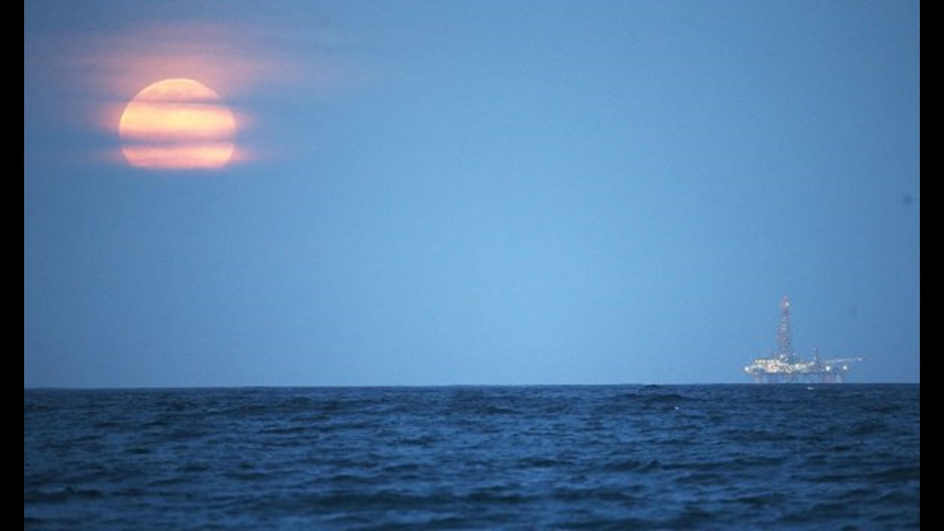 Here’s how to see the biggest supermoon since 1948 | wqad.com