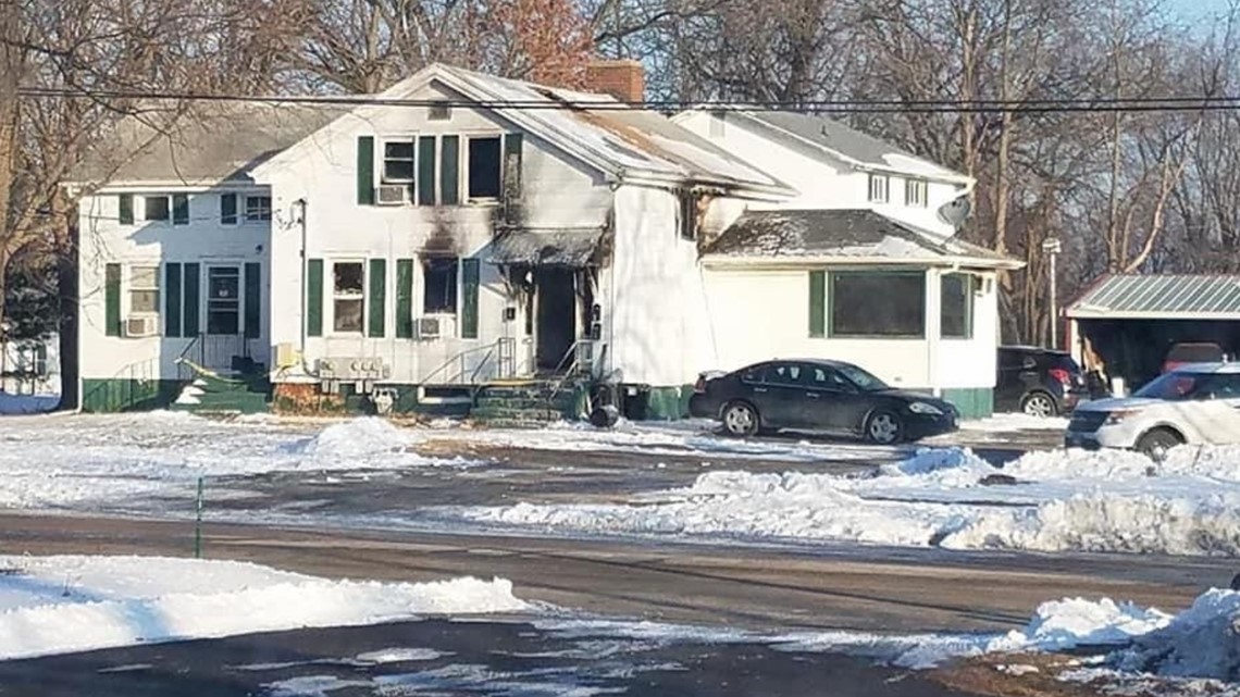6 residents, 1 police officer in hospital after Princeton fire | wqad.com