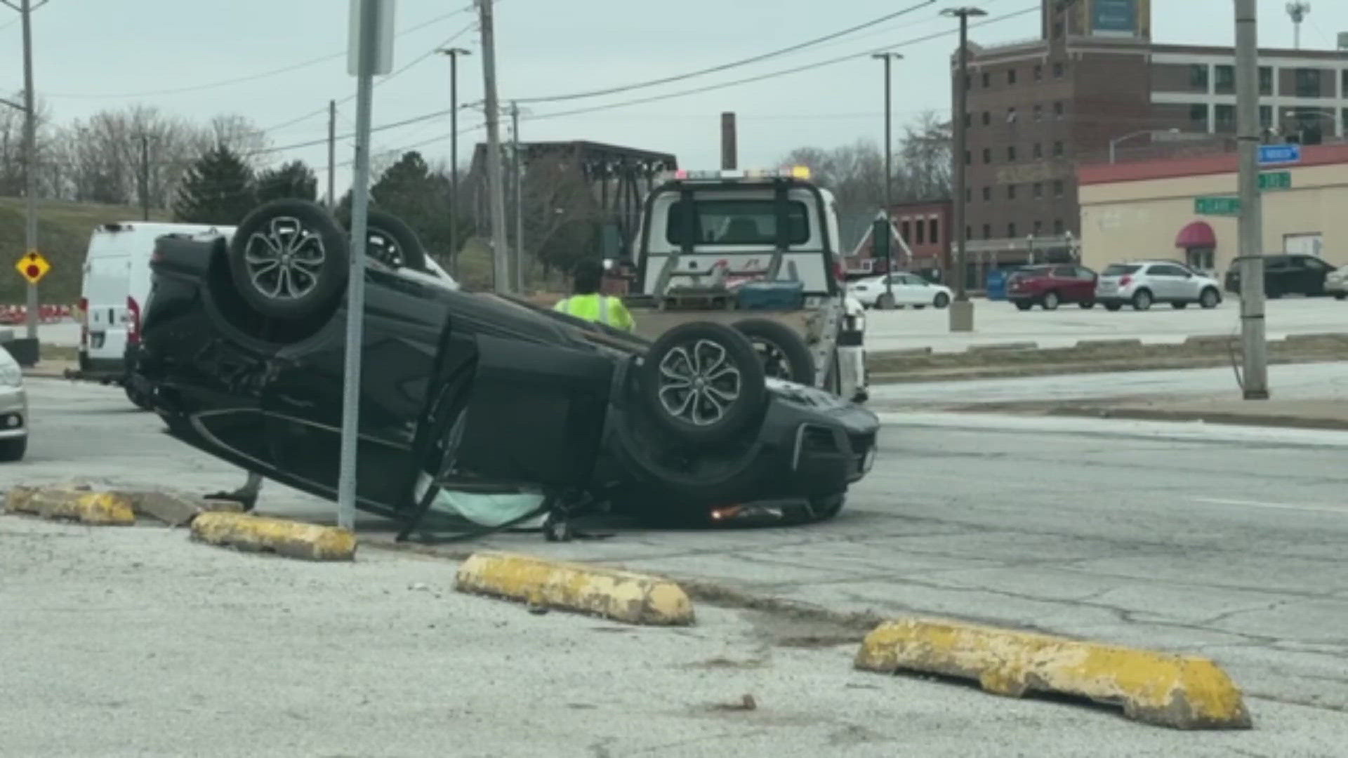 One injured after car flipped in Davenport | wqad.com