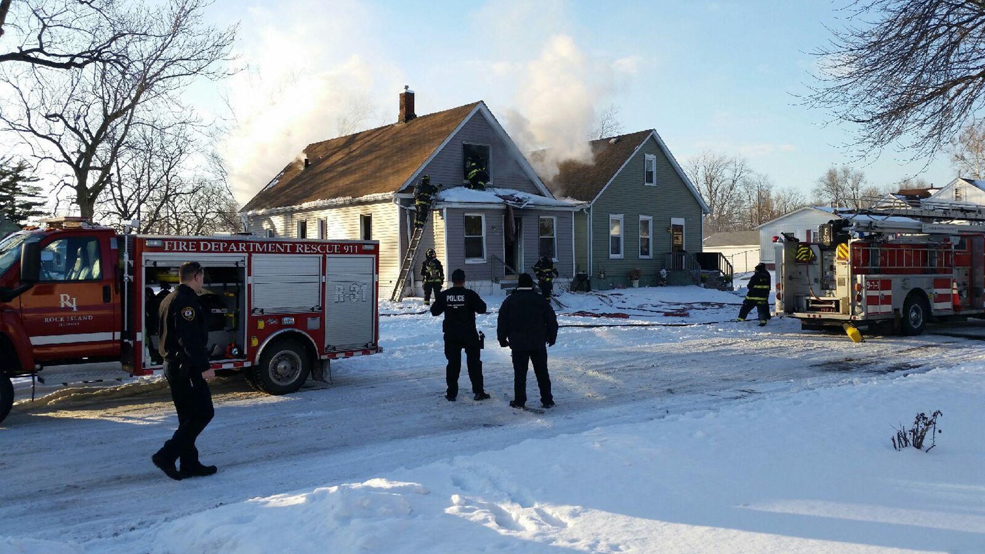 Smoke visible for miles from house fire in Rock Island | wqad.com