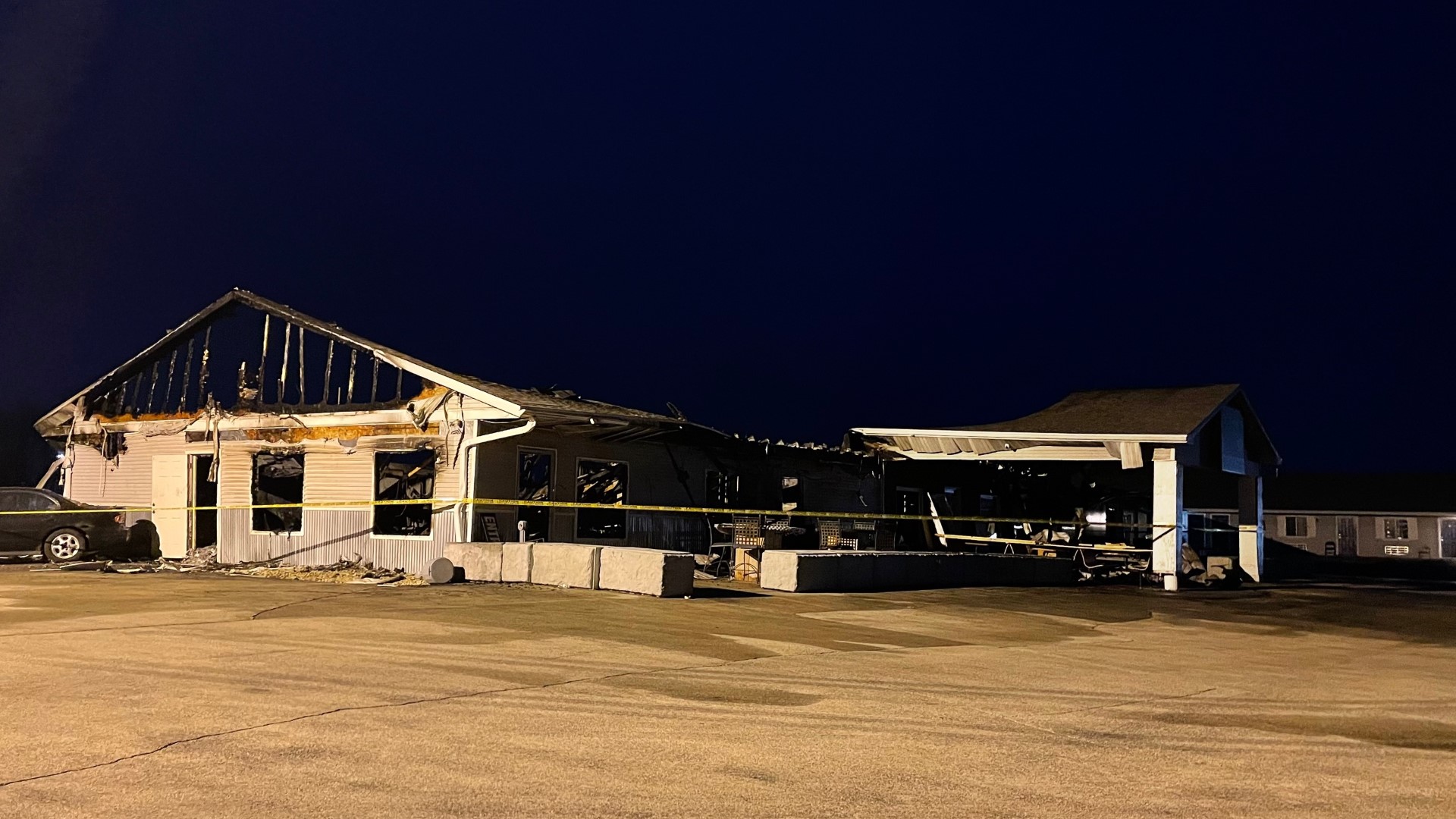 The Thomson Hangout destroyed by overnight fire | wqad.com