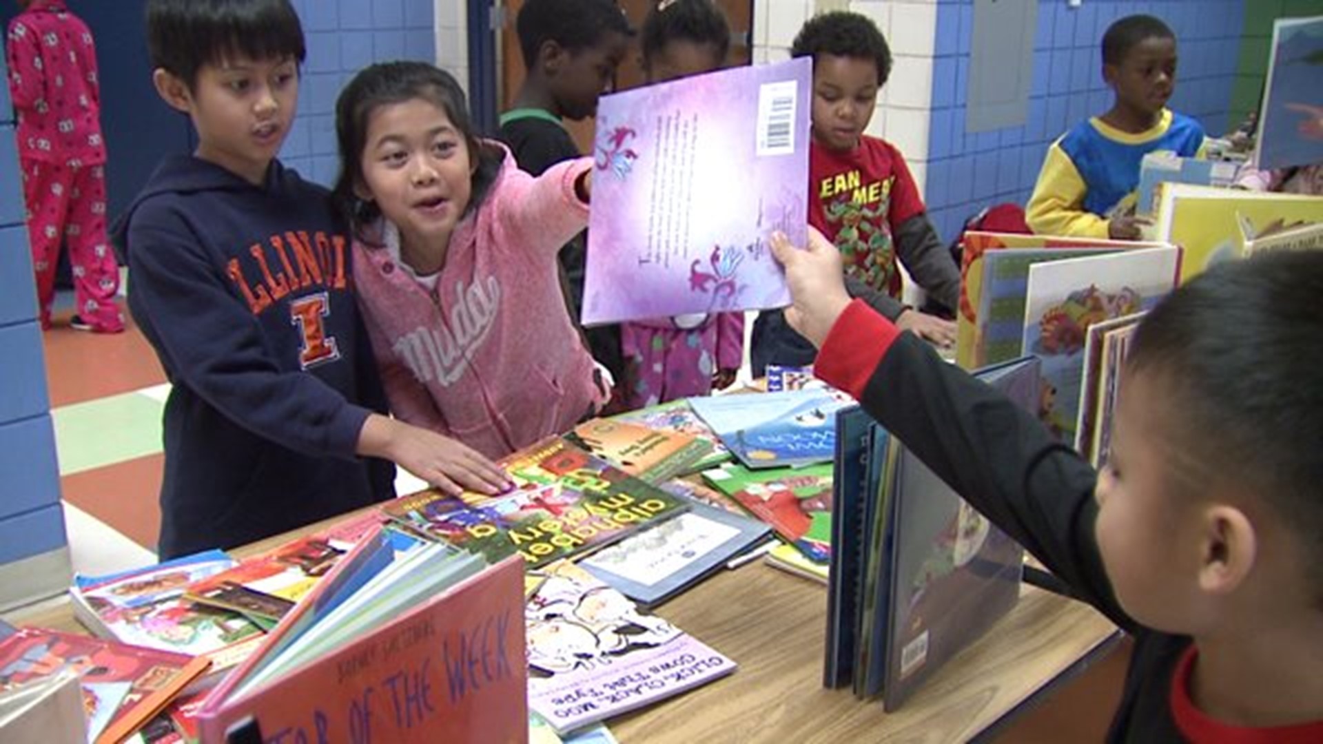 Rock Island Elementary Students Receive Free Books From High School ...