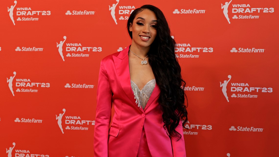 Brea Beal signs contract with Las Vegas Aces | wqad.com