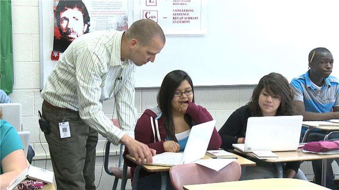 Illinois Board of Education gives report card for state's schools ...