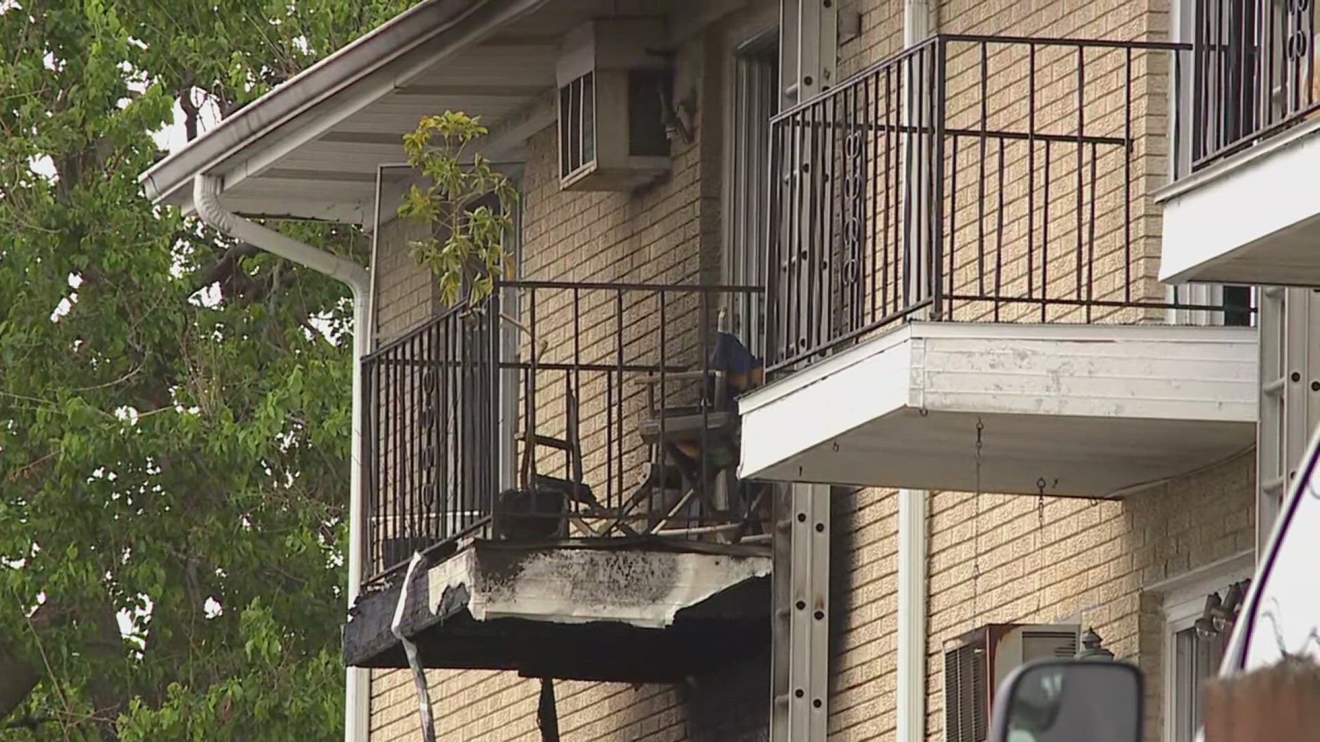 1 dead, multiple injured following apartment fire in Davenport | wqad.com