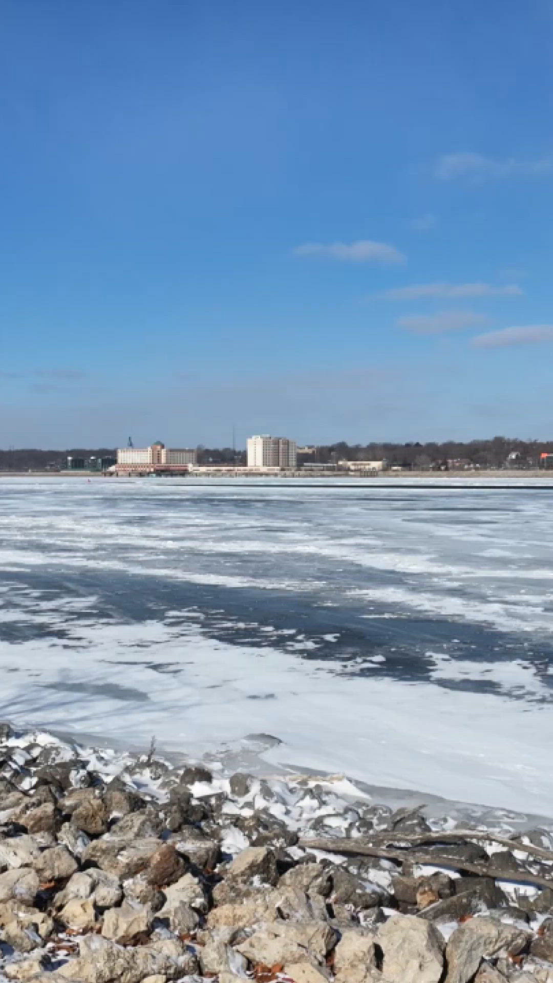 Mississippi River frozen over | wqad.com
