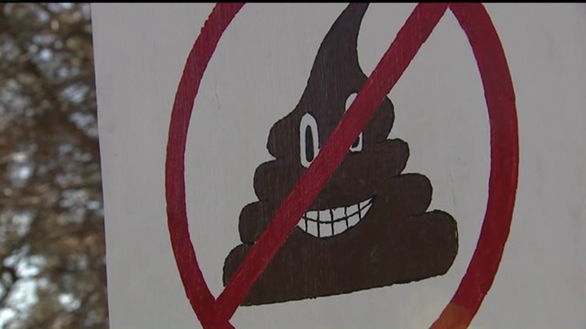 Hampton posts signs asking people to “stop pooping on bike path” | wqad.com