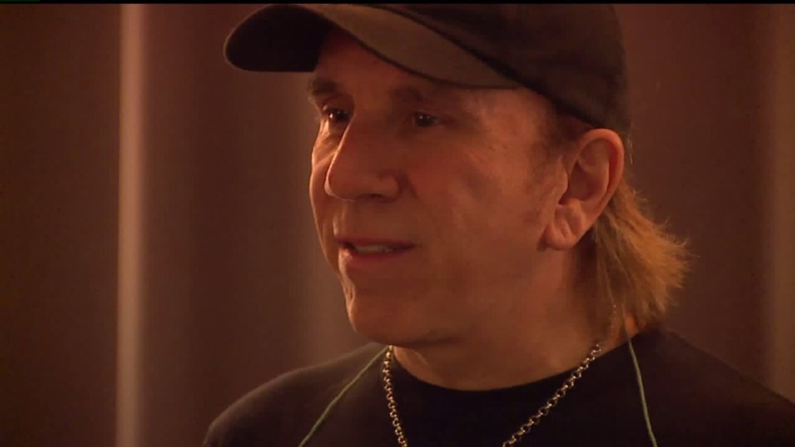 Tesla drummer pays a visit to QC music students before performing in ...