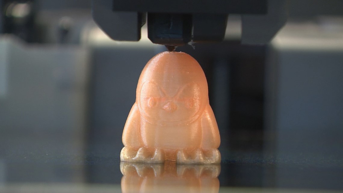 Quad Cities man 3D printing toys for Toys for Tots | wqad.com