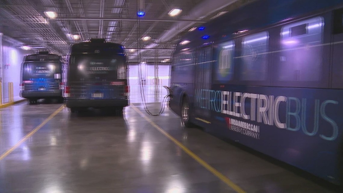 MetroLINK expands electric bus fleet, leads push for renewable energy ...