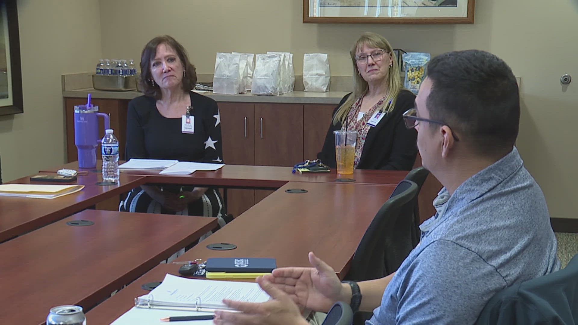 Illinois state senator hosts roundtable at rural hospital ahead of ...