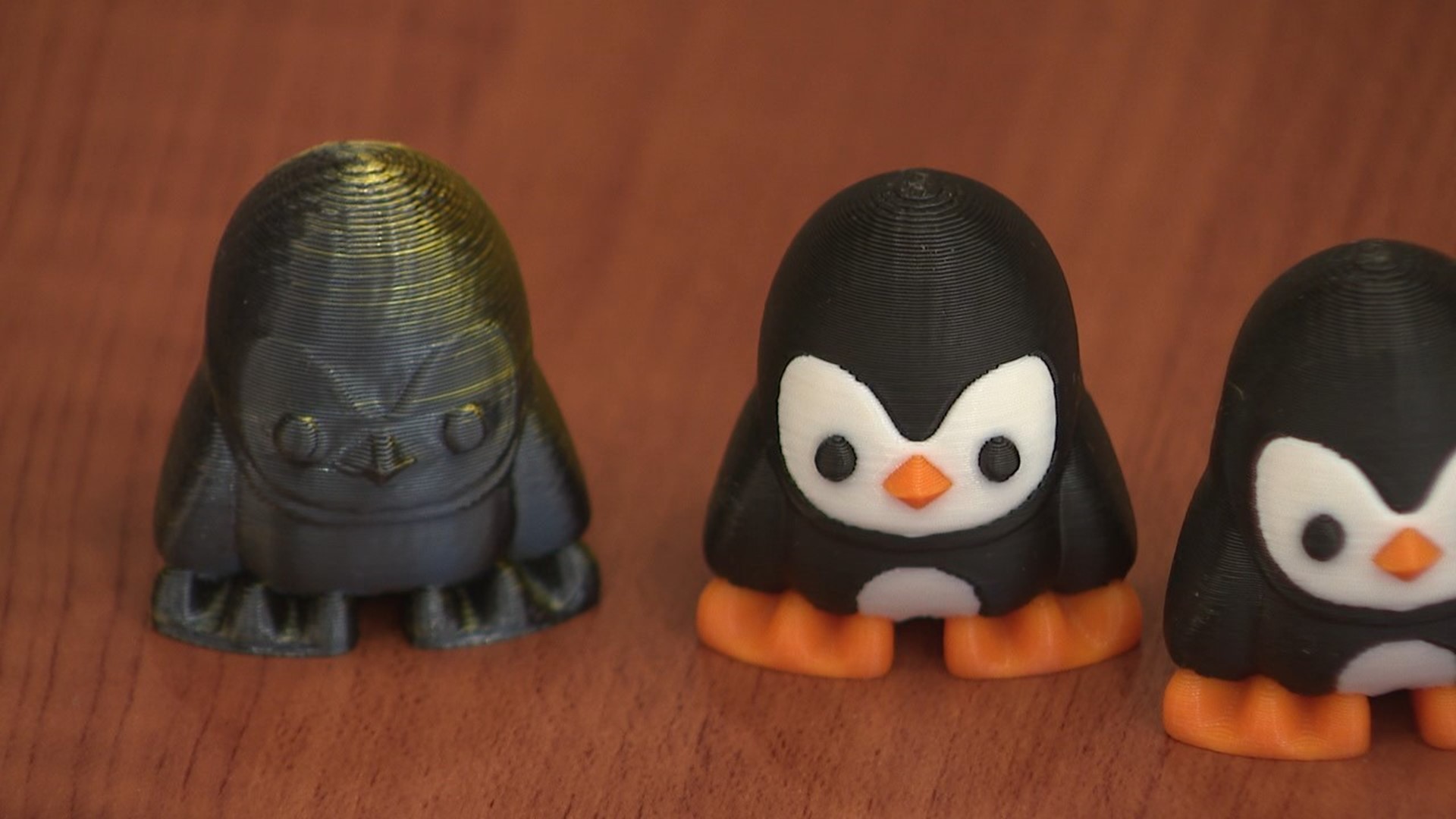 Quad Cities man 3D printing toys for Toys for Tots | wqad.com