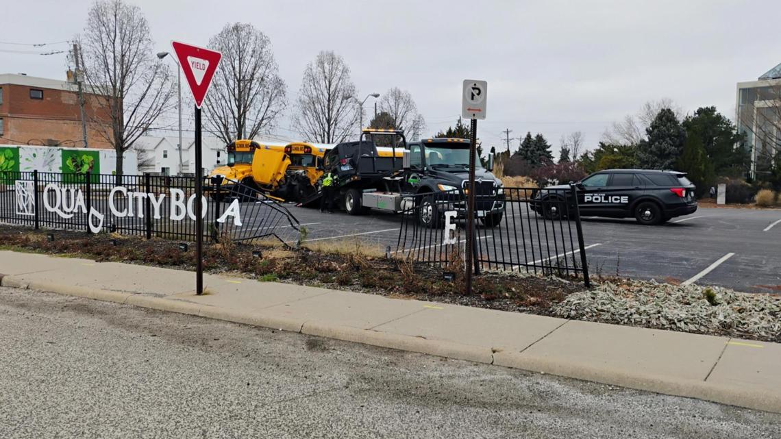 Vehicle crashes through Quad City Botanical Center fence and hits a ...