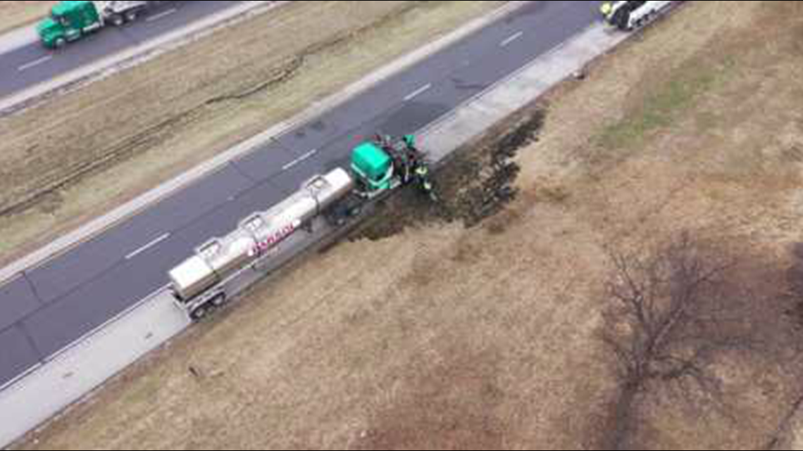 Tanker hauling flammable liquid catches fire along I-80 near Geneseo ...