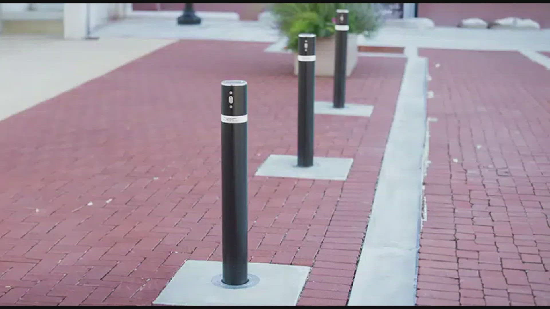 Bollards coming to I-74 bridge pedestrian path | wqad.com