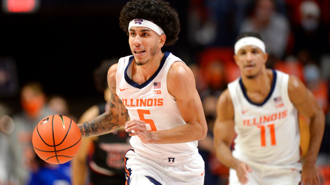 Illinois sophomore Andre Curbelo enters transfer portal | wqad.com