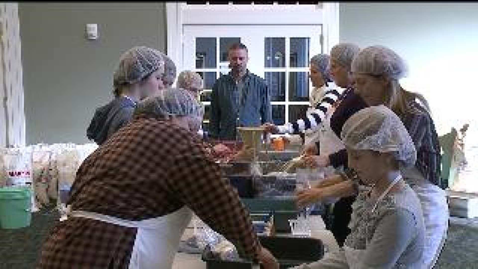 QC youth forgo food to help hungry people | wqad.com