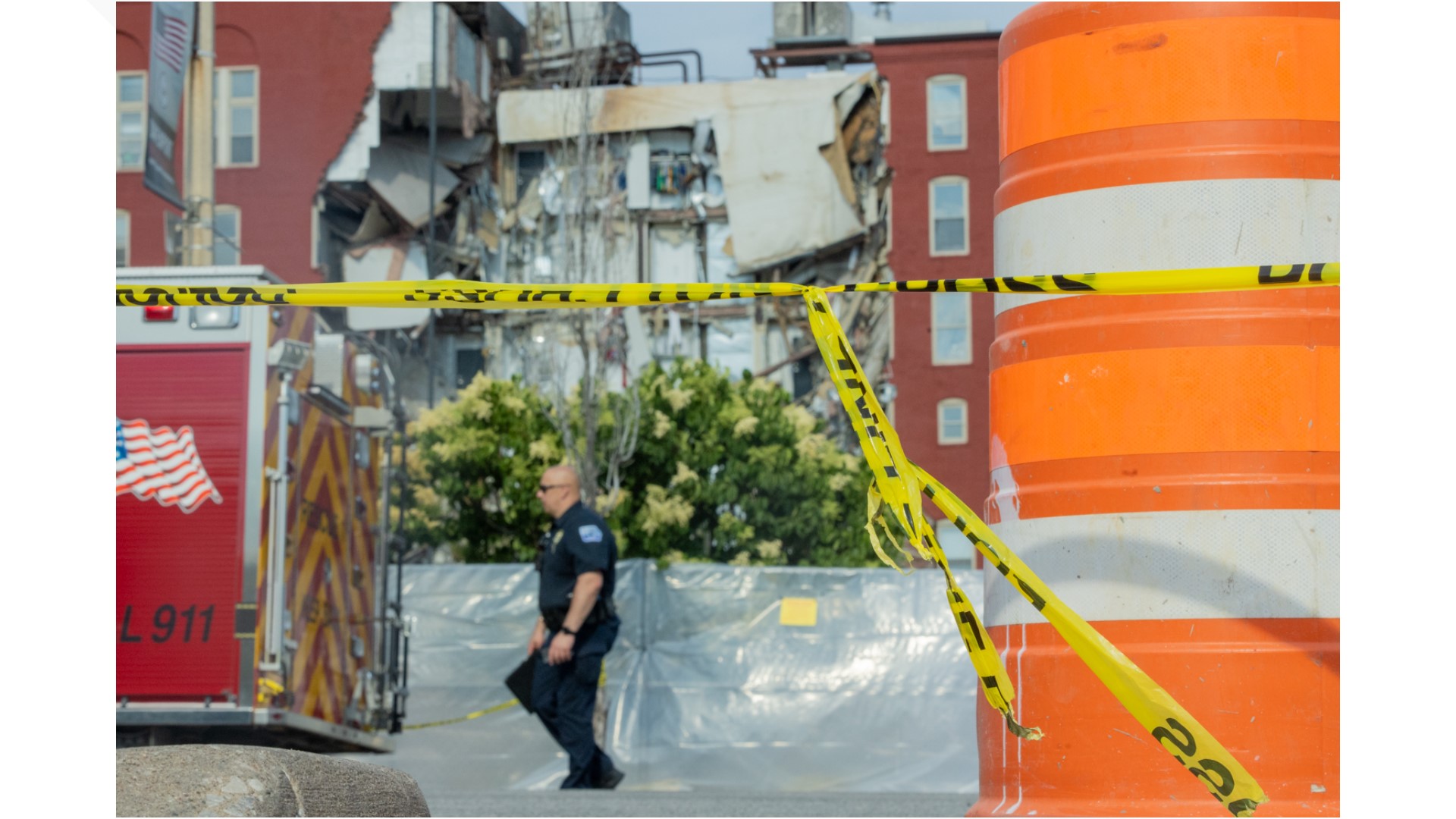 Photos of the Davenport apartment building collapse | wqad.com