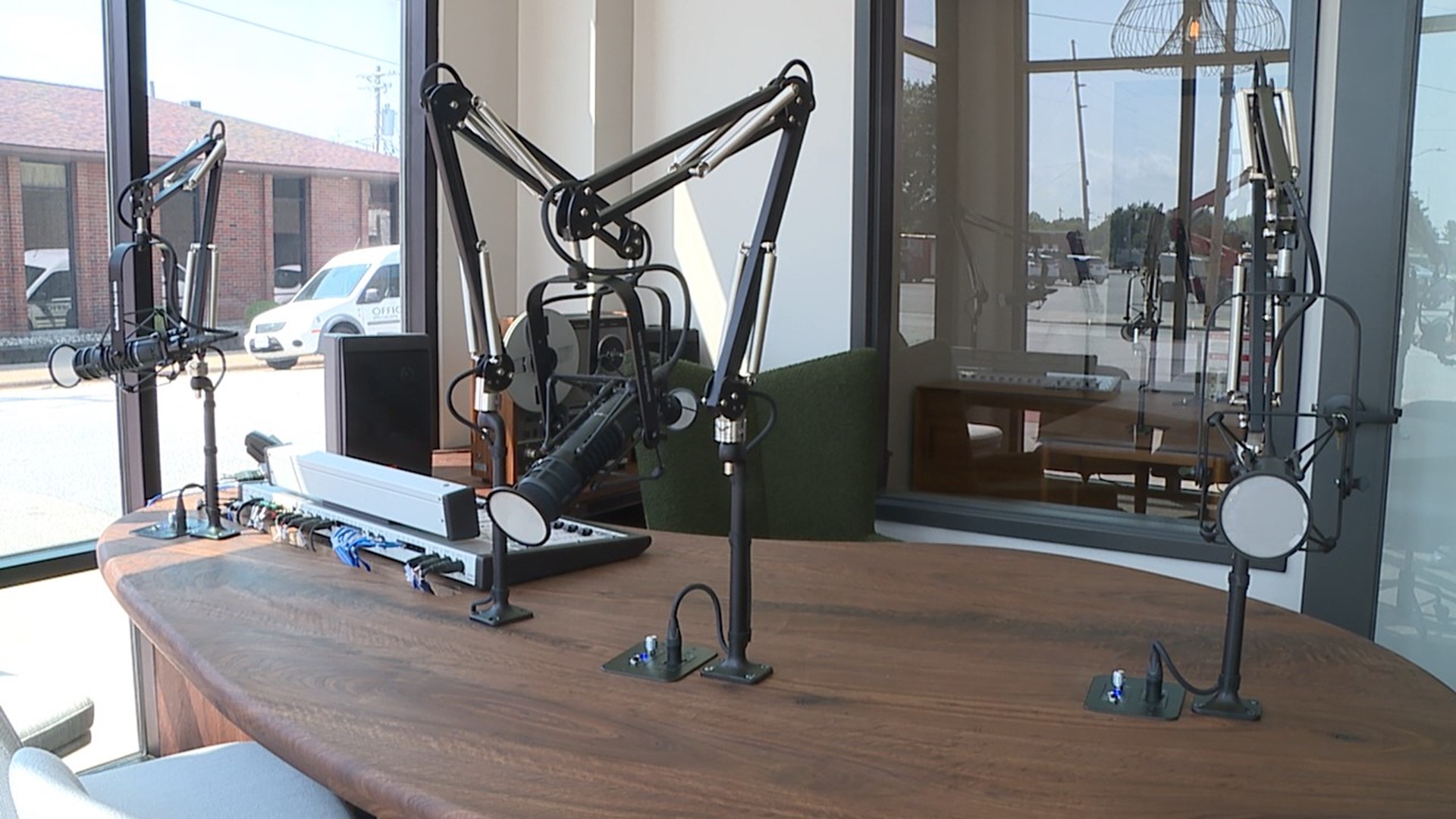 WRMJ radio under new ownership, staying local | wqad.com