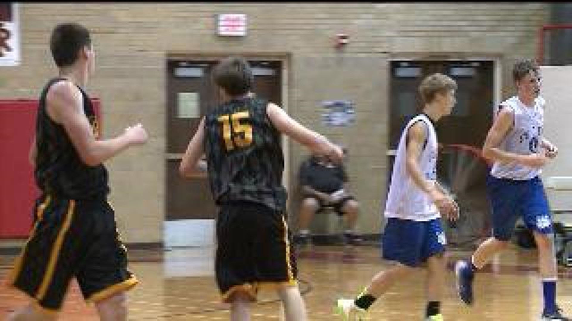 High School basketball players working to get better | wqad.com