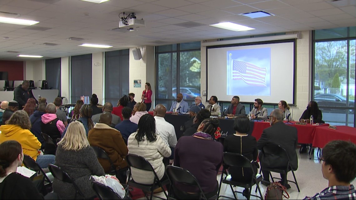 Rock Island-Milan Schools to get third interim superintendent | wqad.com