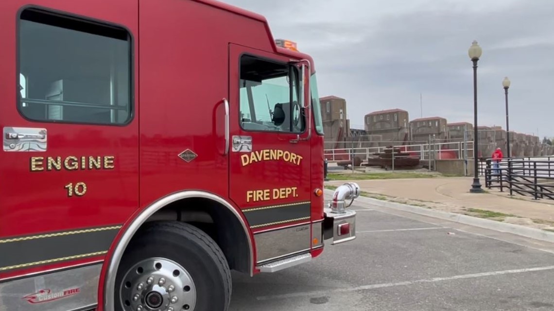 Arsenal Fire Department performs rescue Friday near Govt. Bridge | wqad.com