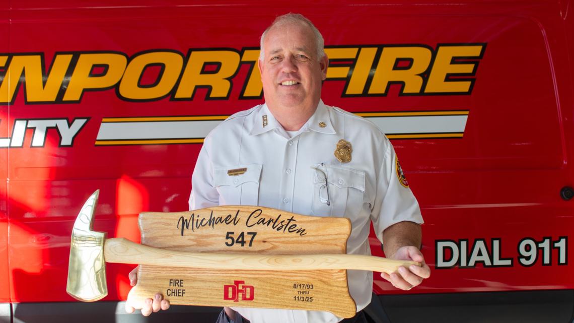 Davenport Fire Department celebrates retirement of Chief Mike Carlsten ...