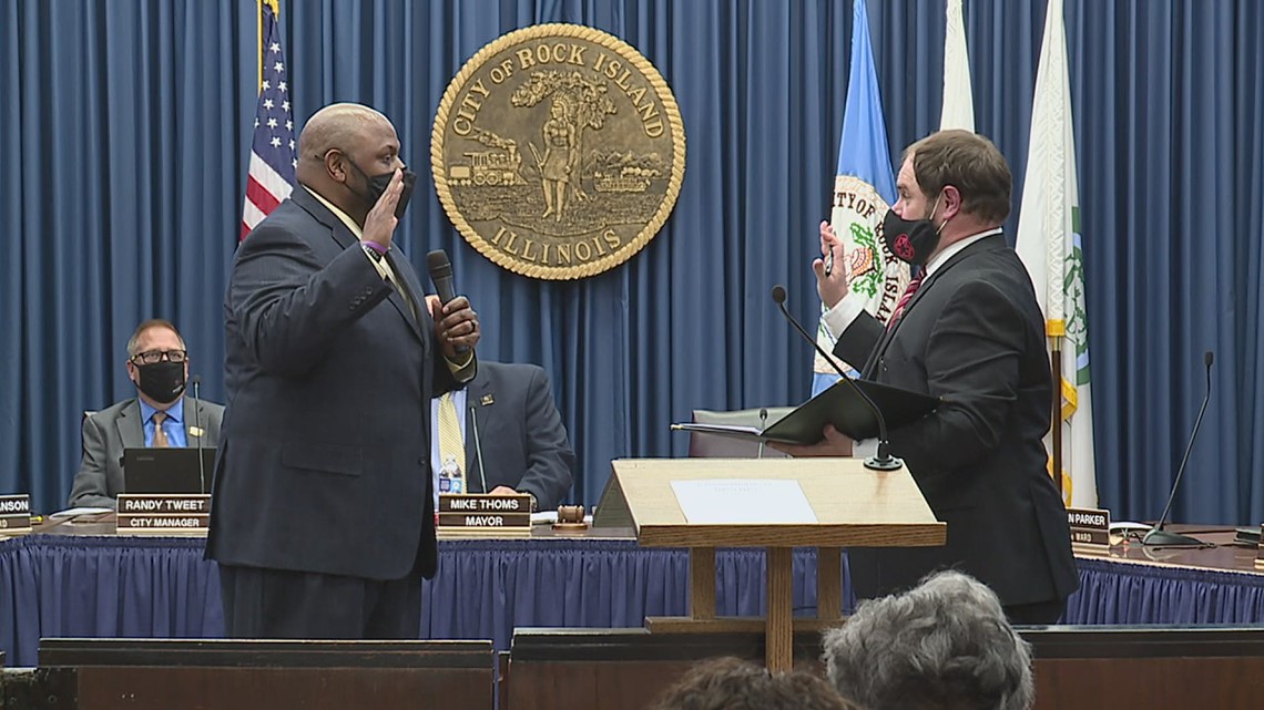 New and re-elected Rock Island officials sworn into office | wqad.com