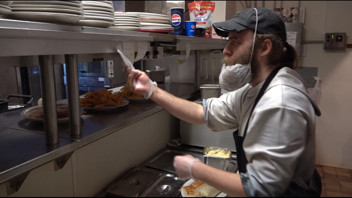 Ross' Restaurant serves its final meal to Quad Cities community | wqad.com