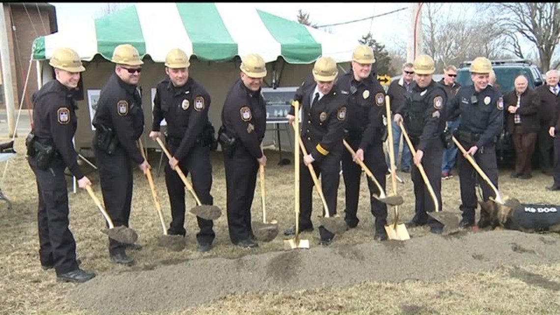 City of Silvis breaks ground on $2.5 million police department | wqad.com
